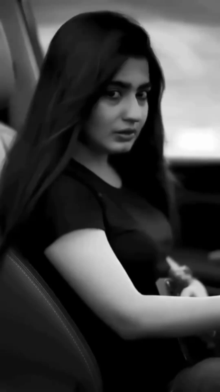 একটু দুরে যাচ্ছে - CapCut